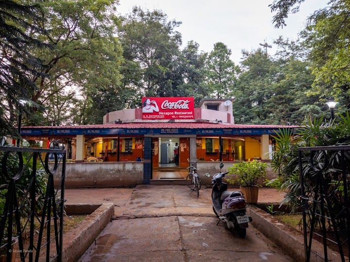 CAMPUS EATS-STUDENT SECTION